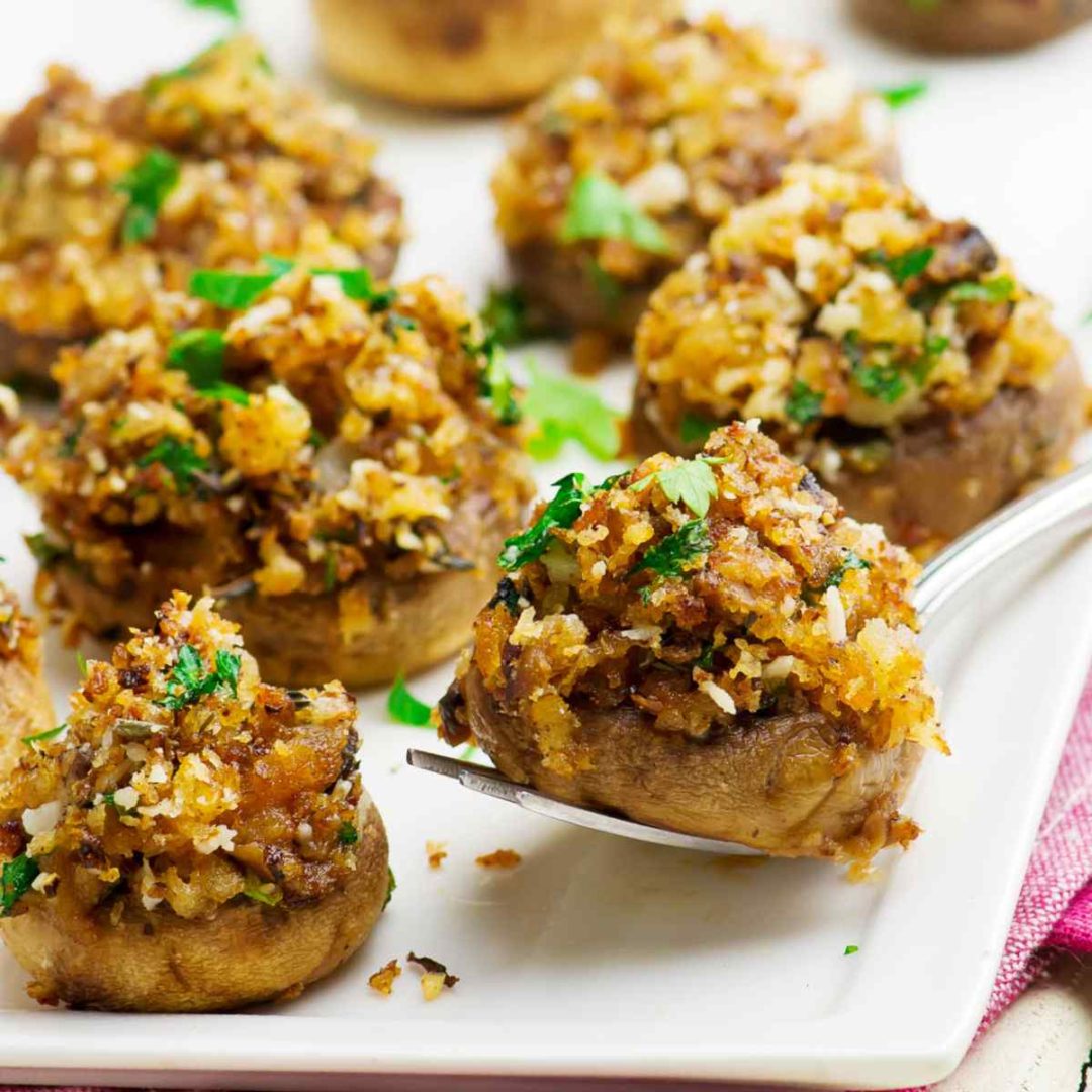 Stuffed mushrooms with Cheddar Cheese - Great Party Appetizer