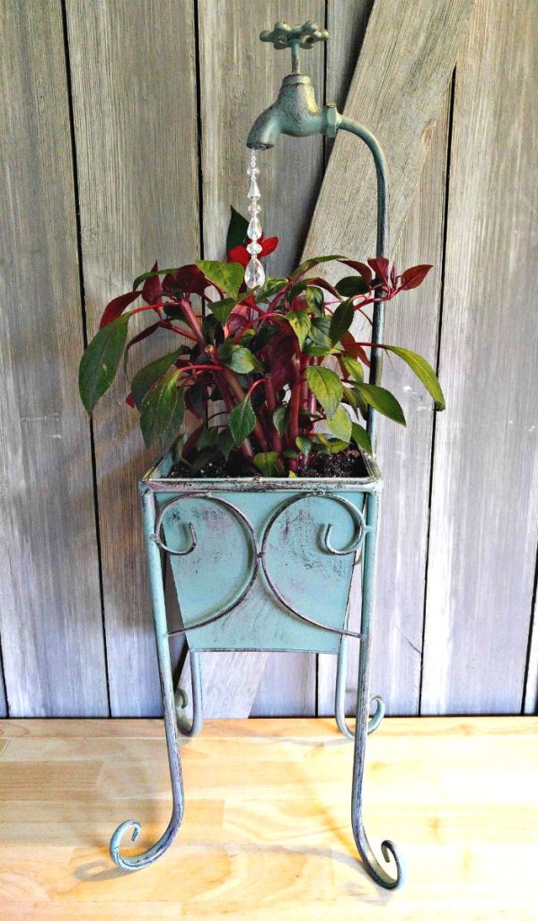 Water Spout Planter - Raindrops Keep Falling on my Plants!