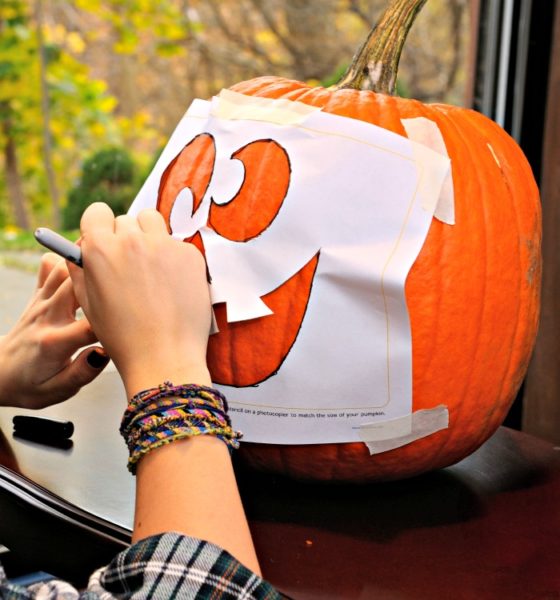 Pumpkin Carving Tips - Carve a Pumpkin Easily with these Tricks