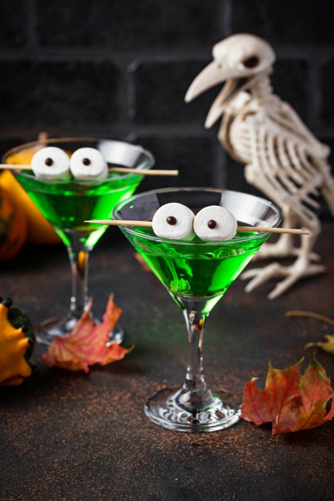20+ Halloween Cocktail Garnishes - Special Effects for Halloween Drinks