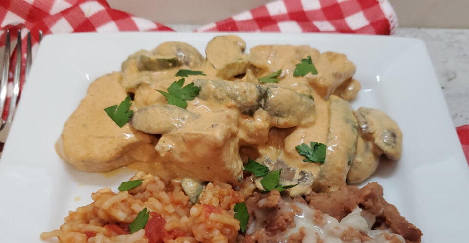 Pollo a la Crema Recipe - Mexican Inspired Creamy Chicken
